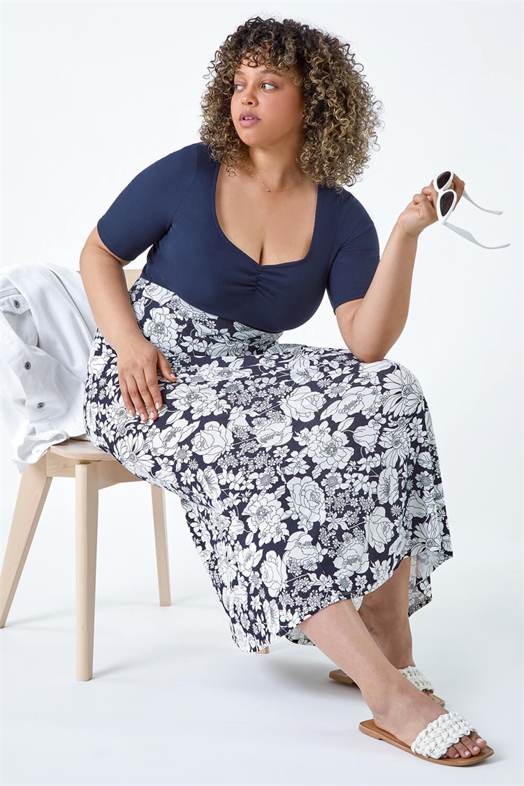 Black Plus Size Skirts | Roman UK