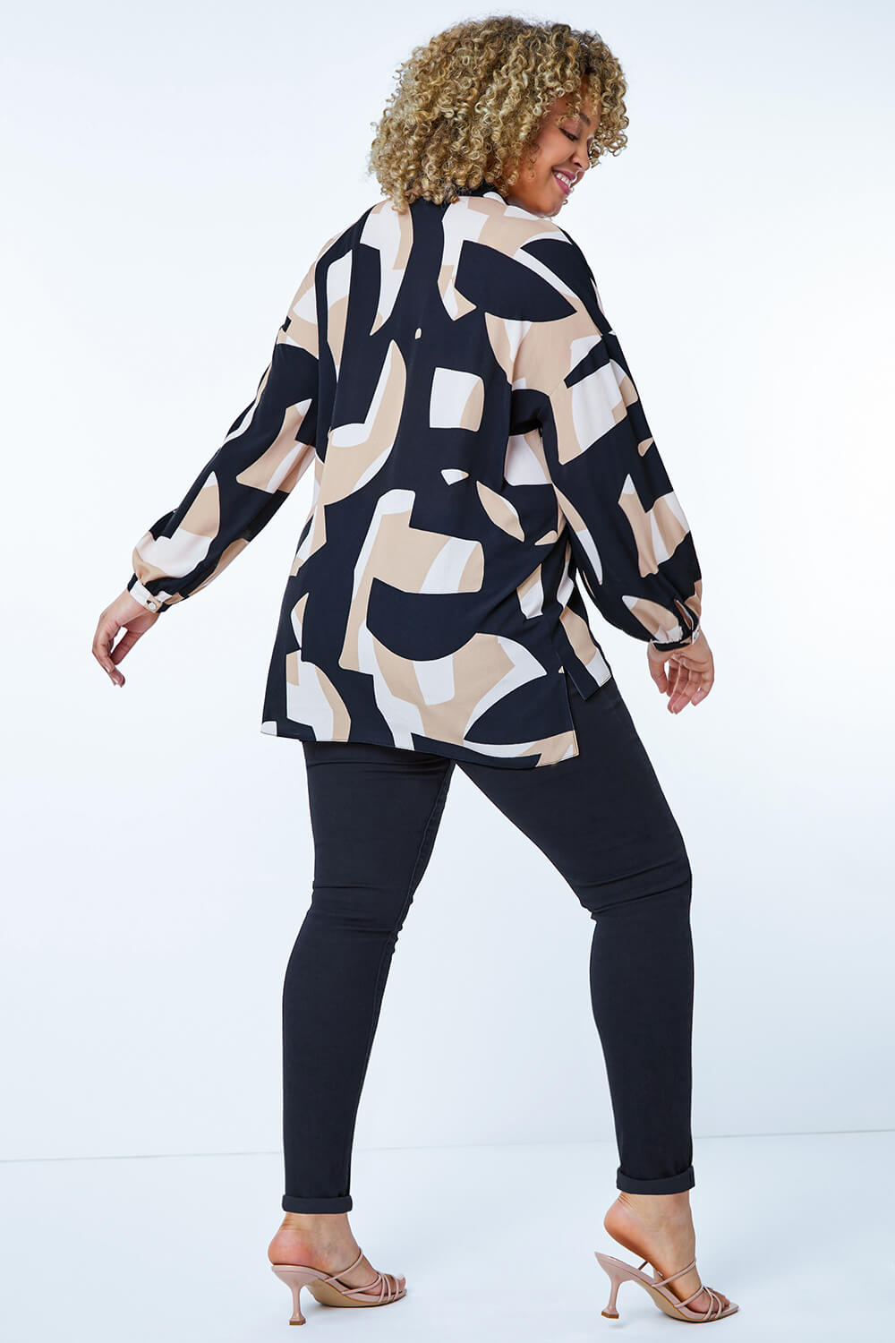 Curve Geometric Print Shirt in Black - Roman Originals UK