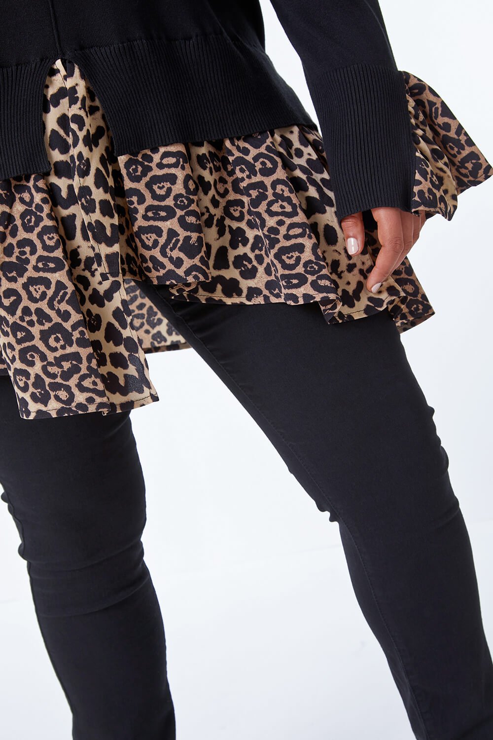 Curve Animal Print Contrast Hem Jumper in Black - Roman Originals UK